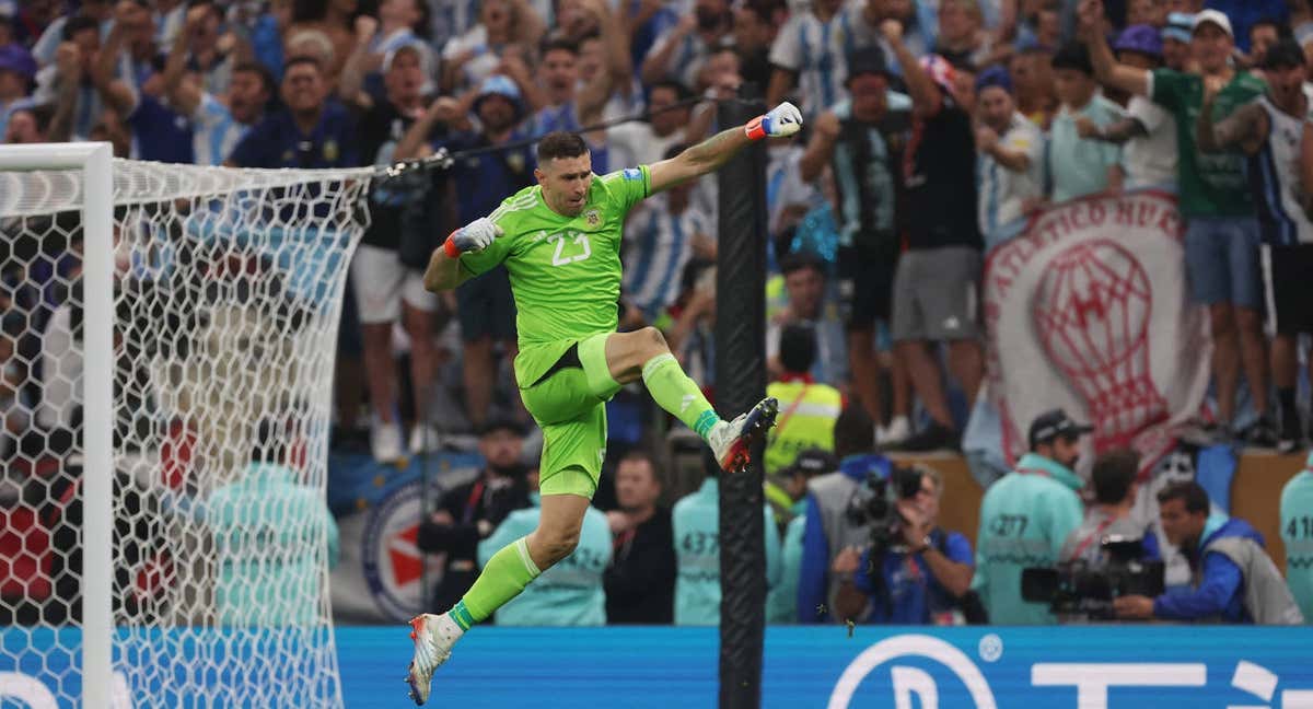 El 'Dibu' o cómo pasar de jugar en tercera y ver el Mundial entre ...