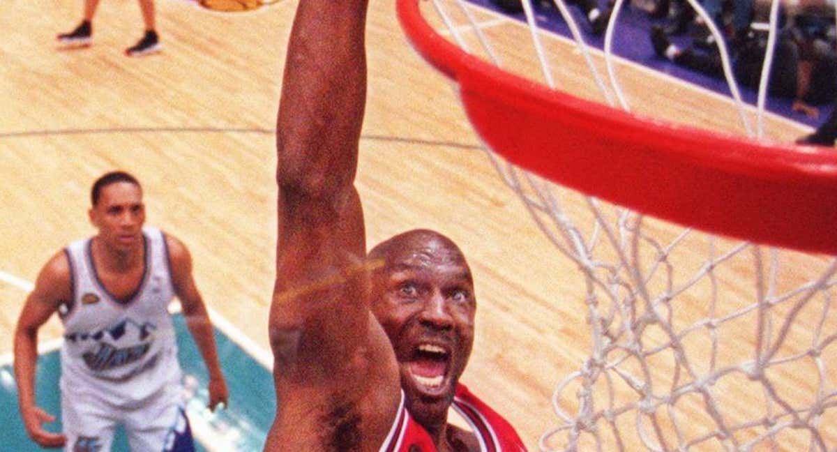 Estos fueron los mejores mates de Michael Jordan | Relevo