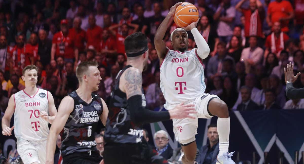 TJ Shorts, ese 'loco bajito' que ha revolucionado el baloncesto europeo ...