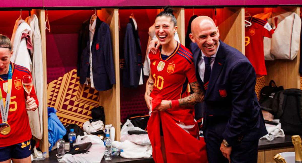 Estrada Fernández pone en el foco el debate sobre si el beso de ...